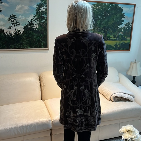 Peter Nygard | Jackets & Coats | Peter Nygard Velvet Coat | Poshmark